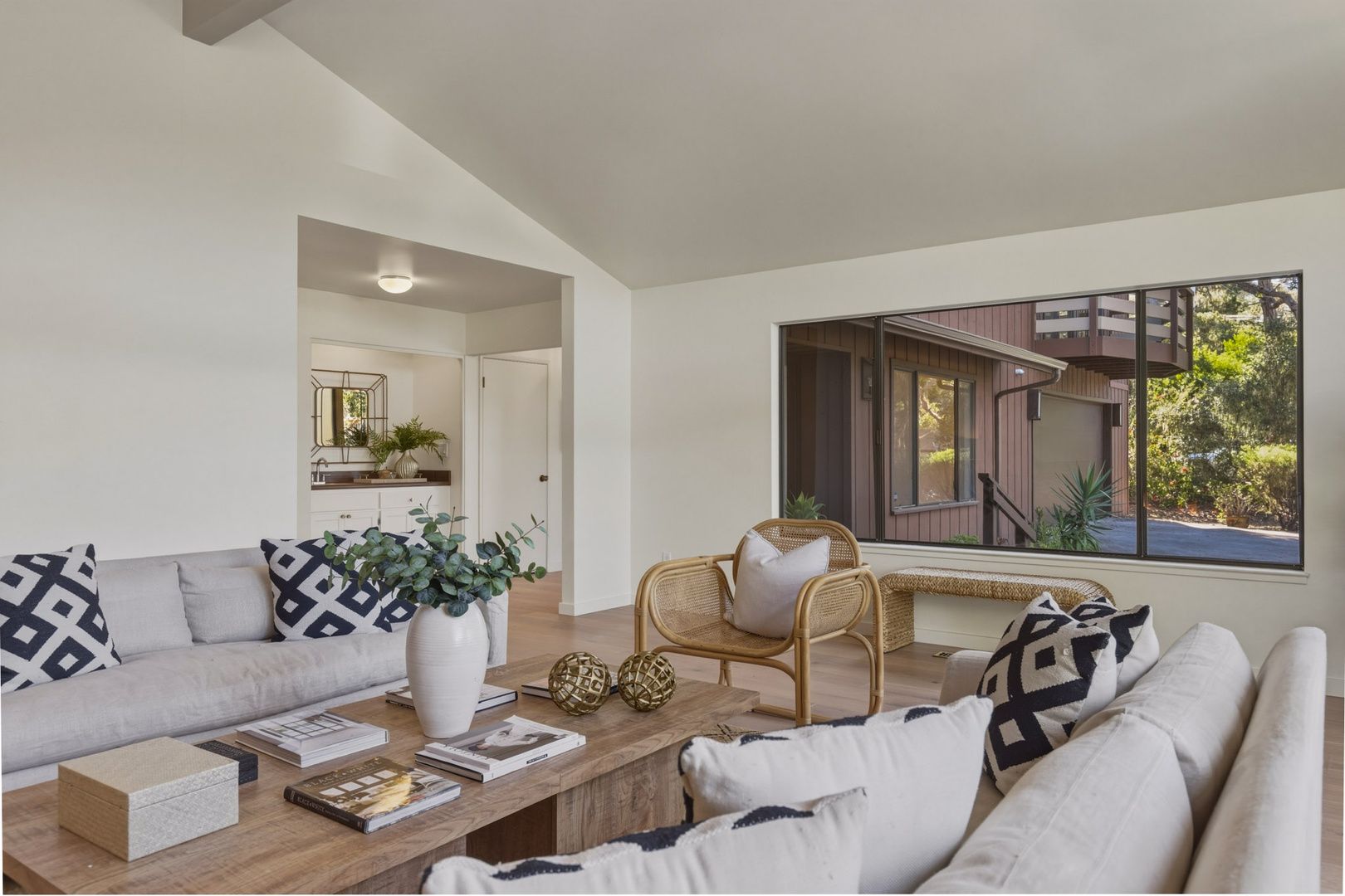 1171 Chaparral Road, Pebble Beach, CA 93953 | $2,350,000 | MLS # ...