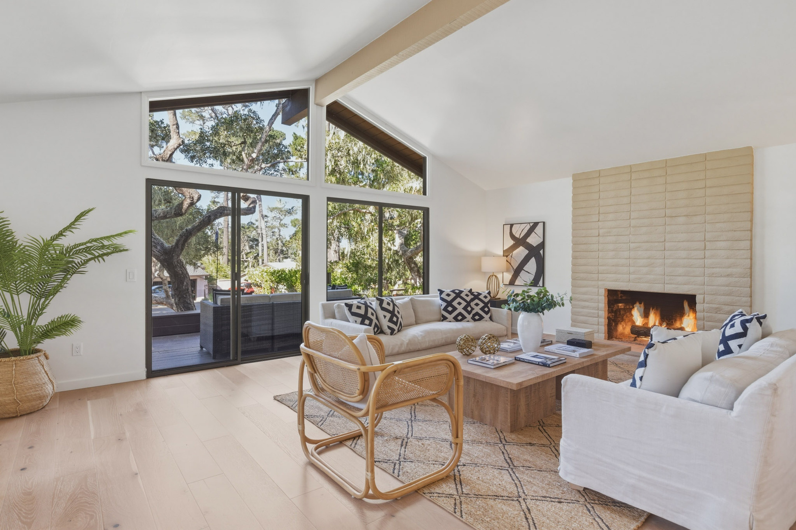 1171 Chaparral Road, Pebble Beach, CA 93953 | $2,350,000 | MLS # ...
